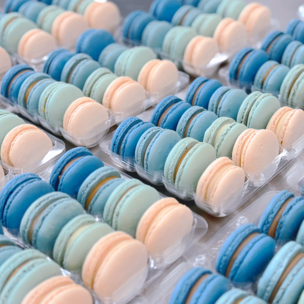 Blue Ombre Macarons - Baby Shower – Izzy Macarons