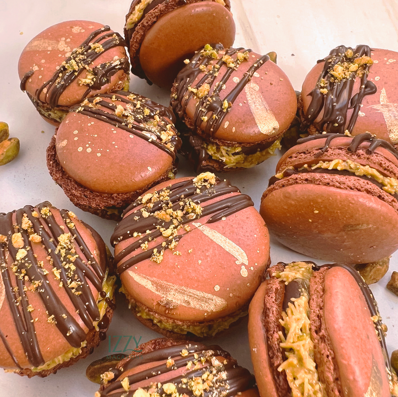 Dubai Chocolate Macarons – Izzy Macarons