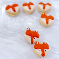 Fox Macarons – Izzy Macarons
