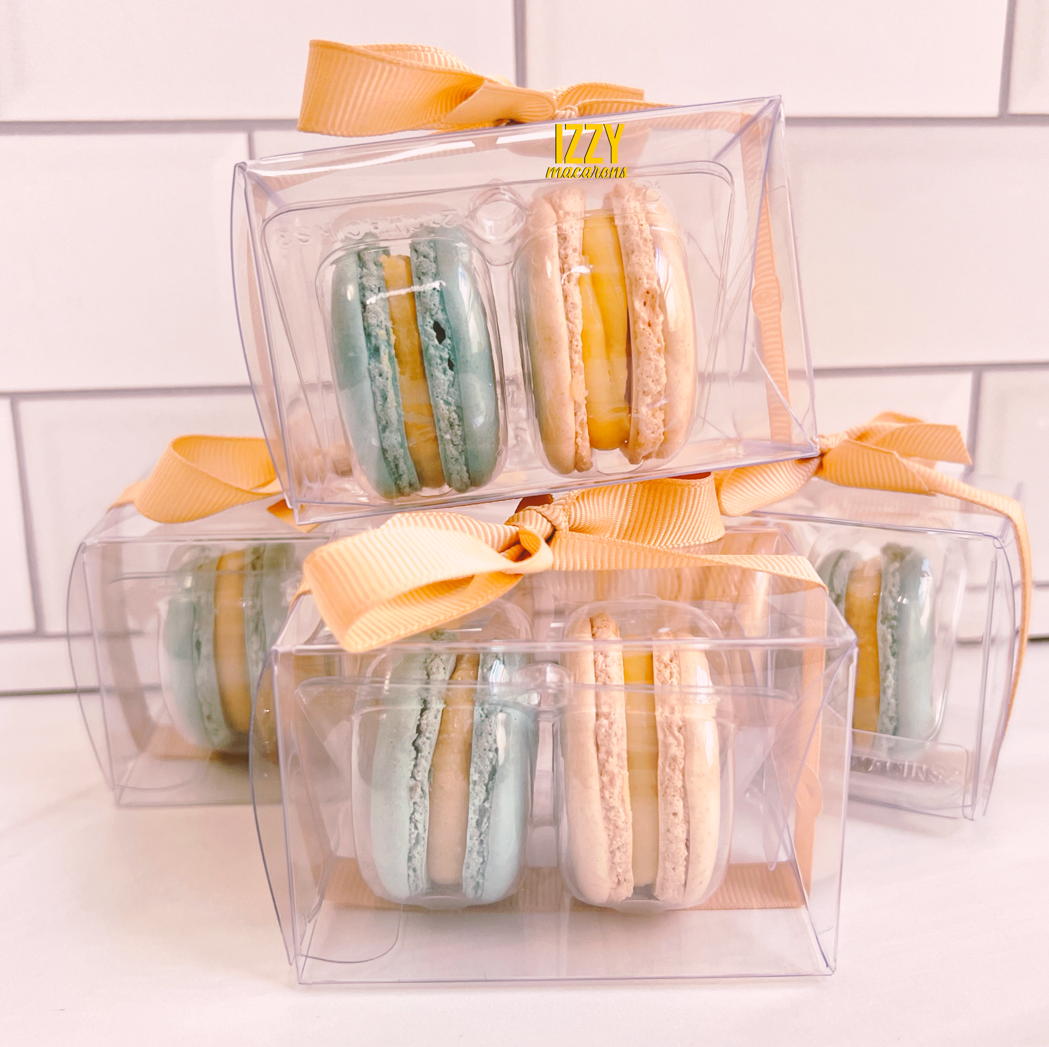 6 extra boxes - 12 Macarons – Izzy Macarons